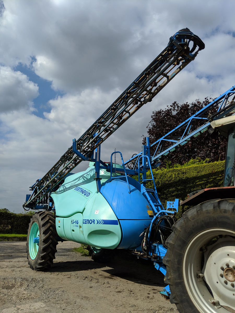 Trailed Berthoud Sprayer 24m with 3200L Tank (11000201) – SprayTrac